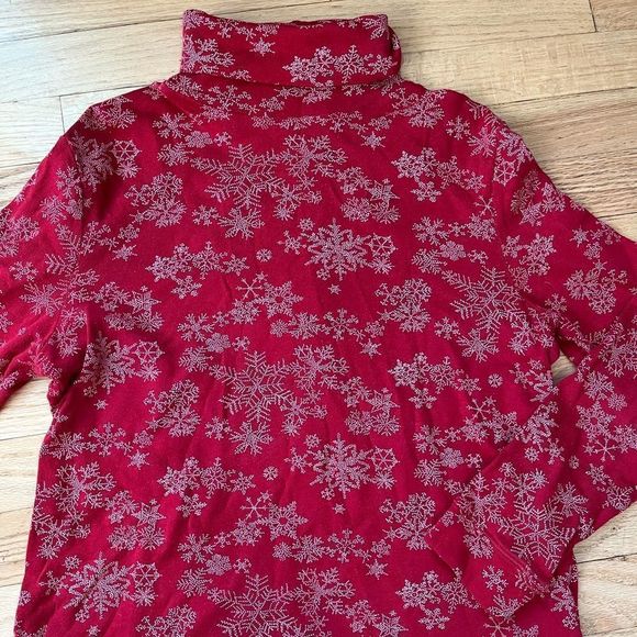 Classic Elements | Tops | Red Snowflaketurtleneck Size S | Poshmark